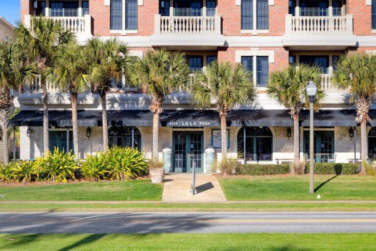 Best Places to Eat in Seacrest – 30A’s Top Restaurants